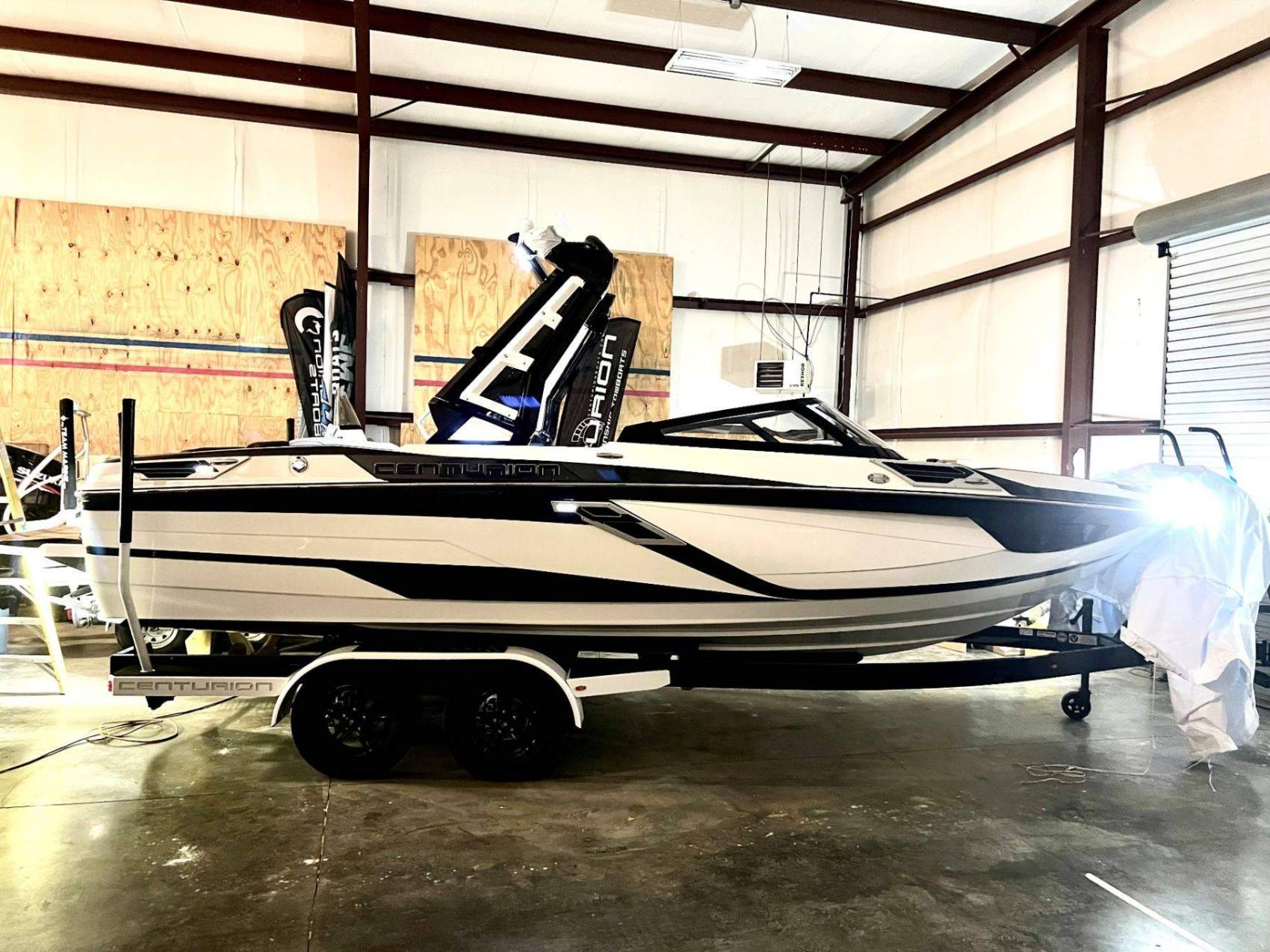 2022 Centurion RI230 - Team Marine